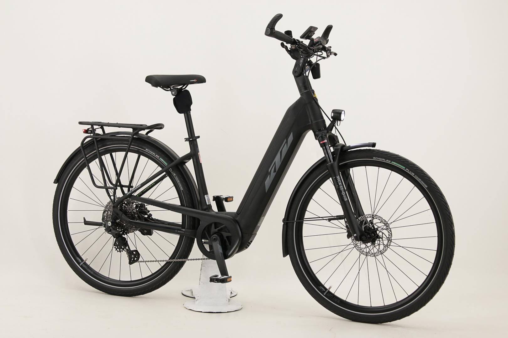 KTM Cento 10 28" Trekking E-Bike 10-Gang Shimano Deore 85Nm