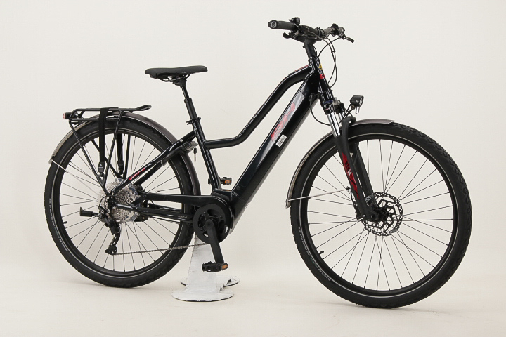 BH ATOM Jet Pro City-/Trekking-E-Bike 10-Gang Deore, 720Wh