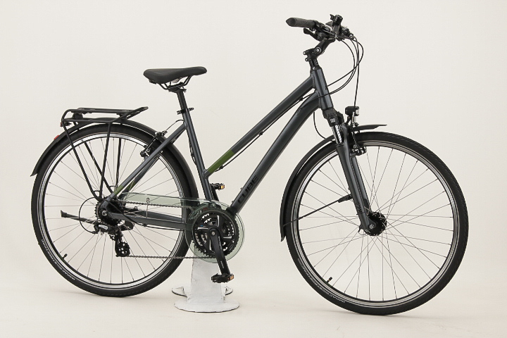 Cube Touring 28 Zoll Trekkingrad 24-Gang Kettenschaltung