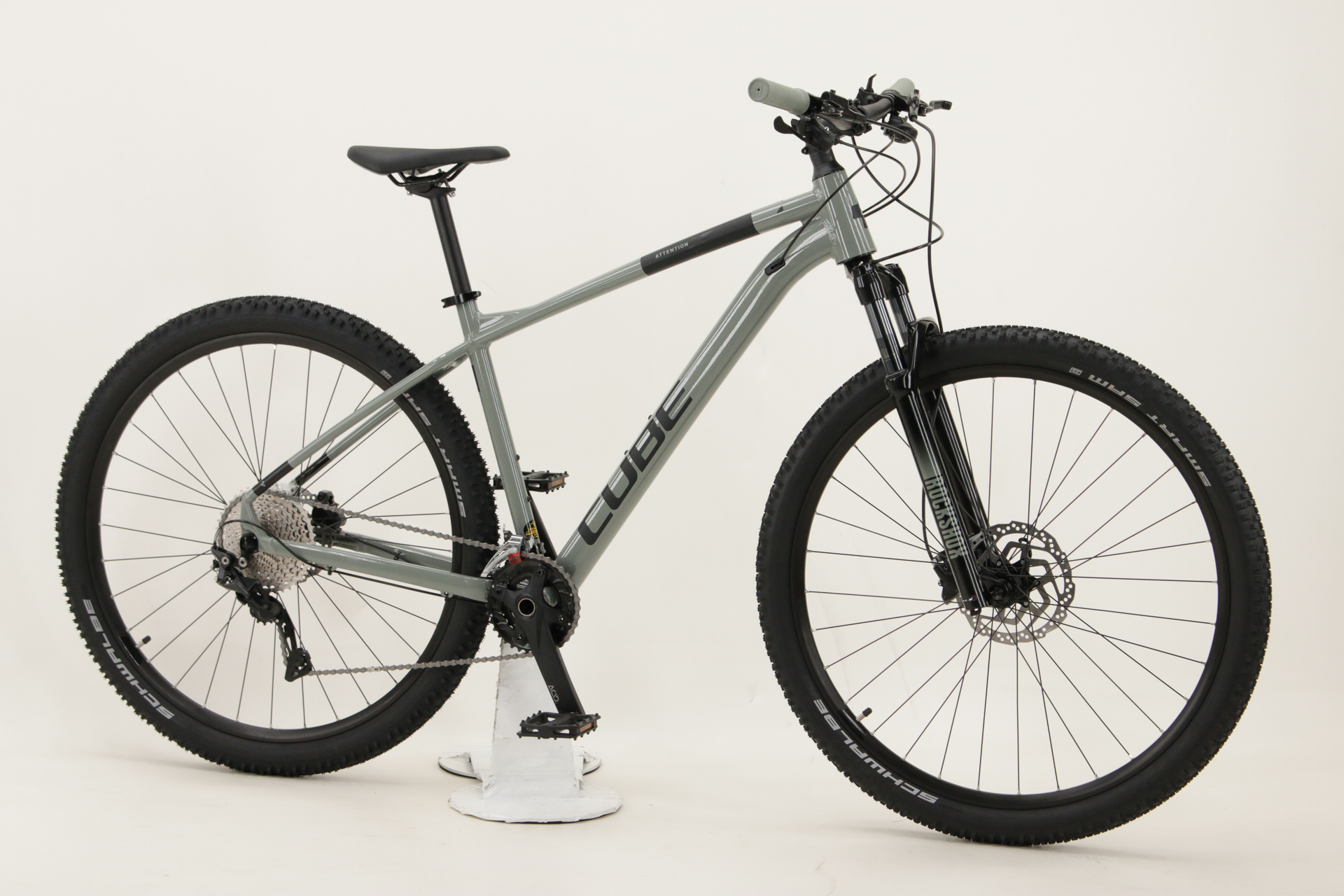 Cube Attention 29 Zoll Hardtail-MTB 22-Gang Kettenschaltung